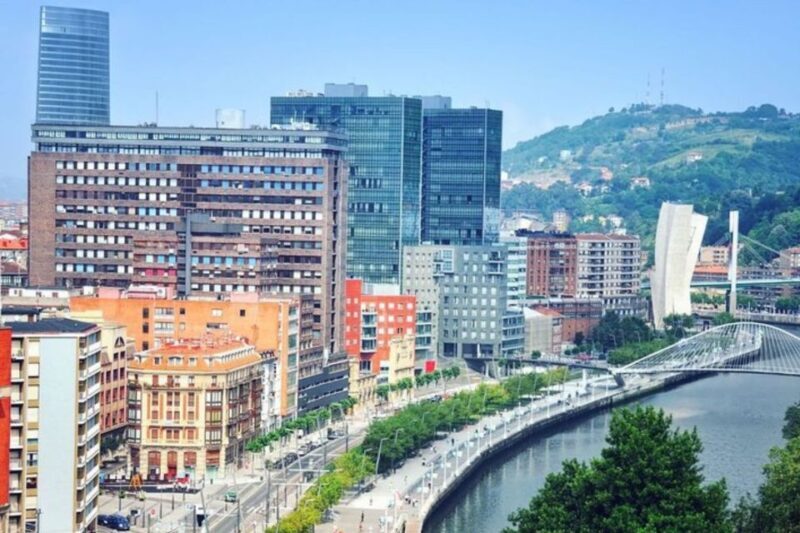 Bilbao: Private custom walking tour with a local - Final Word