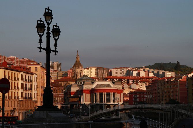 Bilbao Private Walking Tour with a Local - Meeting Points and Tour Flexibility