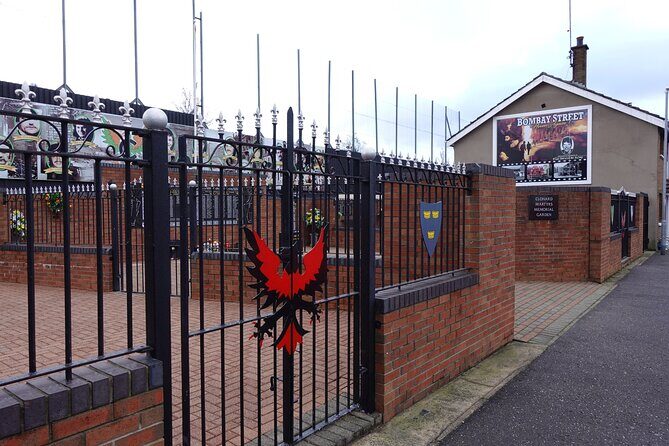 Black Taxi Tour and Crumlin Road Gaol tour Combo - Final Thoughts: Who Should Consider This Tour?