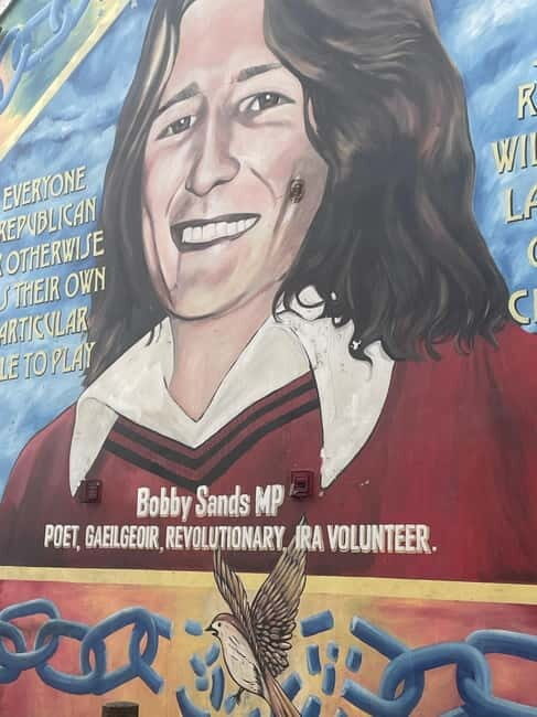 Black Taxi tour of Belfast - Key Points