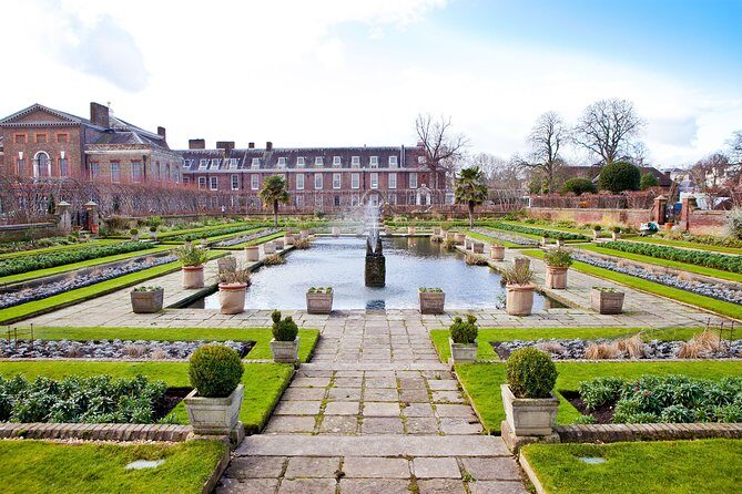 Black Taxi Tour of London: Classic Sightseeing Bespoke & Fun - Who Would Love This Tour?