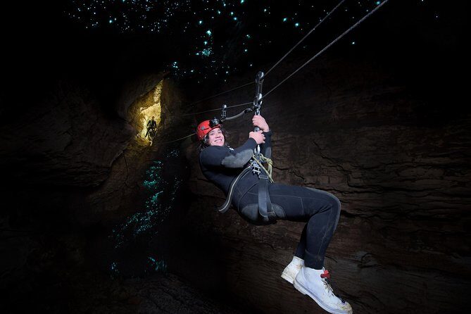 Black Water Rafting Experience Waitomo Caves Tour - An In-Depth Look at the Tour