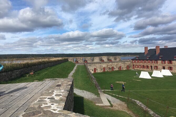 Black Wood Tours: Fortress of Louisbourg Tour - Exploring the Fortress of Louisbourg