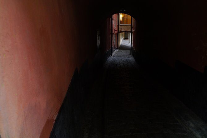 Bloody Stockholm 2h - ghosts, horror and Dark Folklore Tour - Key Points