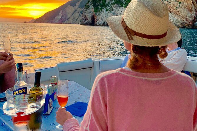 Blue Boat Cinque Terre Sunset Tour - FAQ