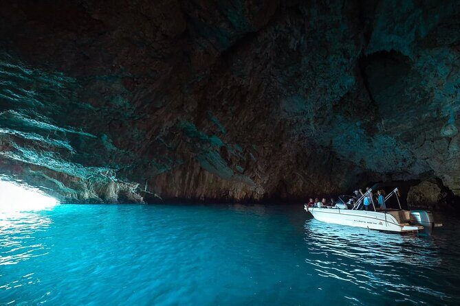 Blue Cave and Our Lady of the Rocks - 3h Private Speedboat Tour - Who Should Consider This Tour?