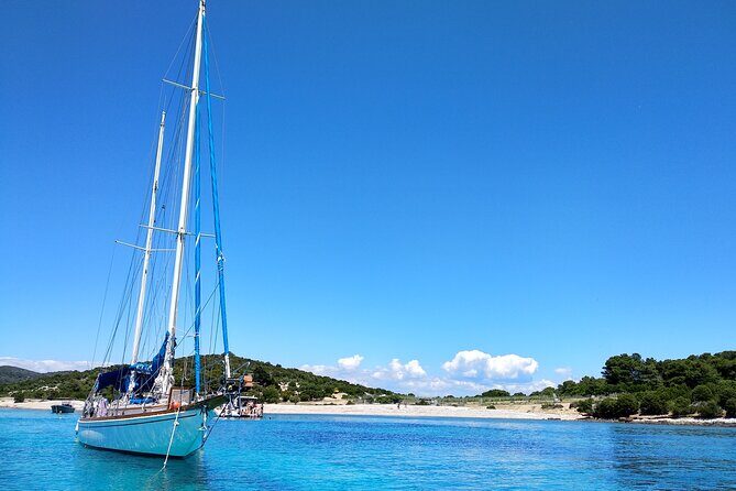 Blue Cave, Blue Lagoon, Pakleni Islands Group boat tour from Hvar - What Sets This Tour Apart