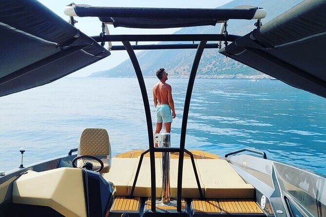 Blue cave & Hvar, 5 islands speed boat tour with unique boats from Split - Frequently Asked Questions