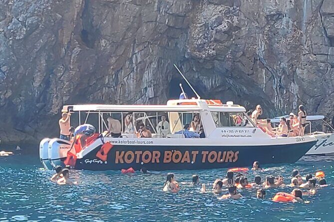 Blue Cave tour and lunch at the local Restaurant, all inclusive - 5h duration - The Blue Cave Experience: Nature’s Light Show