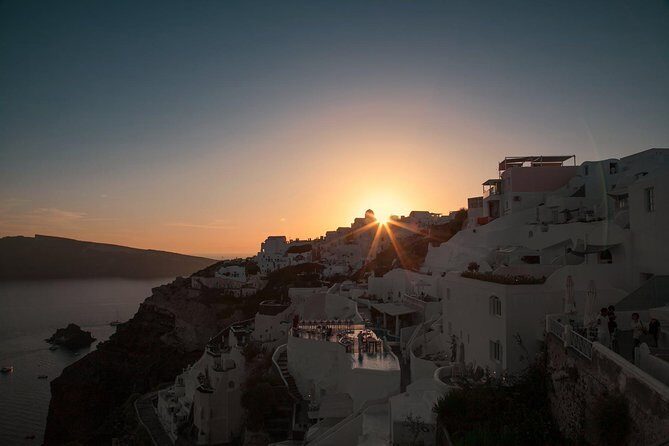 Blue Dome and Oia Sunset Small Group Transfer - FAQs