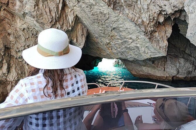 Blue Grotto and Capri Boat Tour with Aperitivo Swim and Snorkel - The Experience: From the Crew to the Group Dynamics