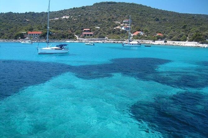 Blue Lagoon and Trogir town - half day speed boat tour - Key Points