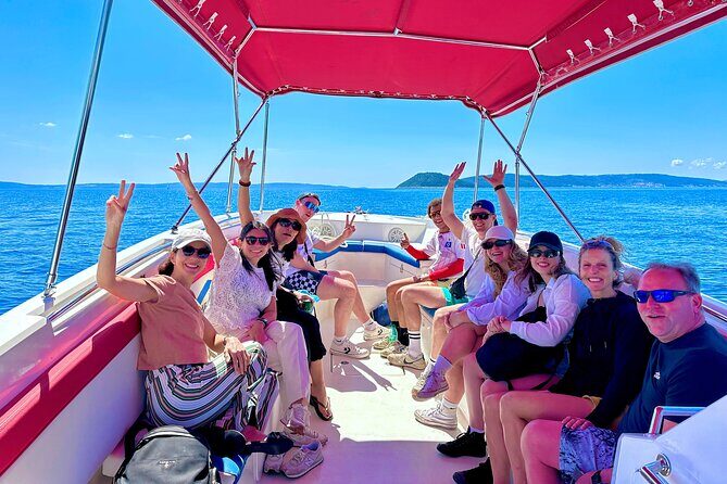 Blue Lagoon Tour from Split with Bottled Water and Wine Included - The Itinerary in Depth