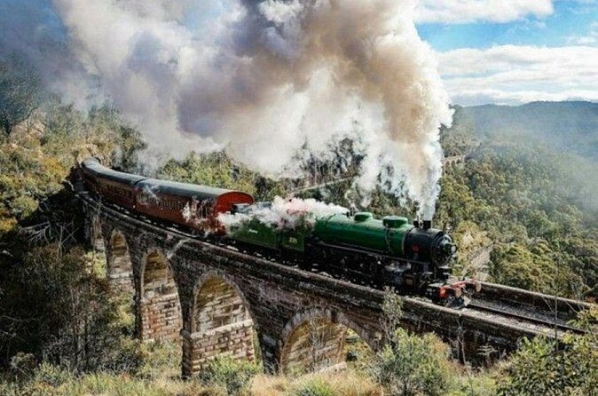 Blue Mountains Day Tour from Three Sisters to Tomah Gardens - The Scenic Drive Through Bilpin