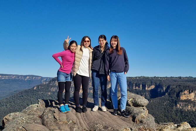 Blue Mountains Day Tour :Wildlife, Waterfall Walk & Three Sisters - Exploring the Scenic Highlights: Waterfalls, Lookouts & Towns
