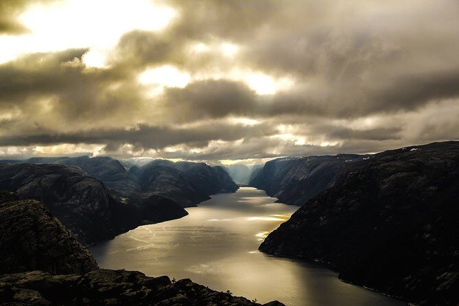 Boat Cruise to Lysefjorden and The Pulpit Rock, Fixed tour price - FAQ
