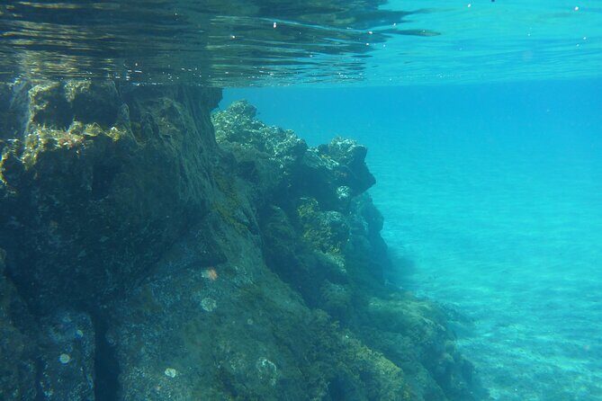 Boat Excursion to visit underwater lava tongues - FAQs
