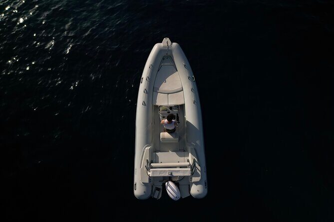 Boat rental from Marina Grande di Sorrento - The Experience in Detail