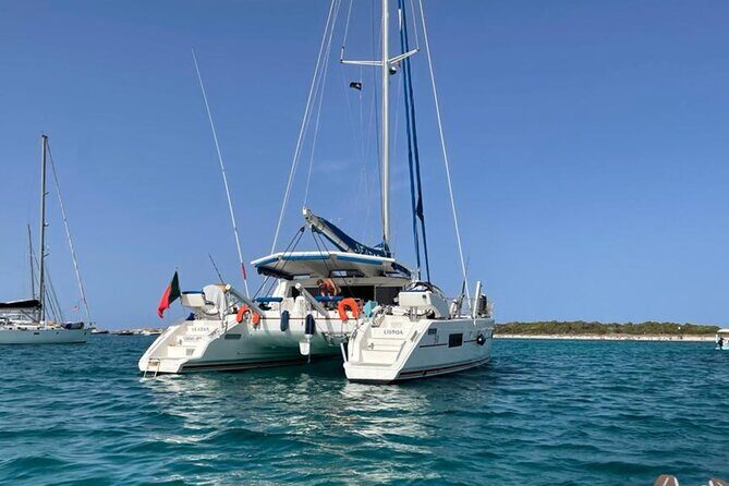 Boat Rental on a Luxurious Catamaran in Lisbon - Key Points