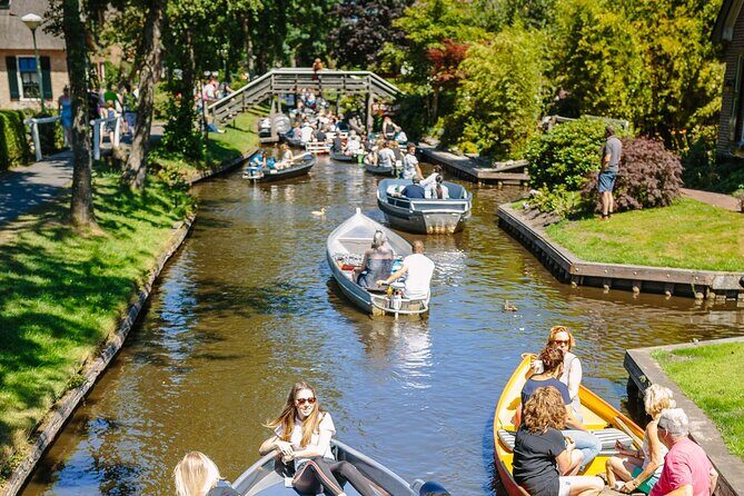Boat Rental with Steering Wheel and Cushions - FAQ