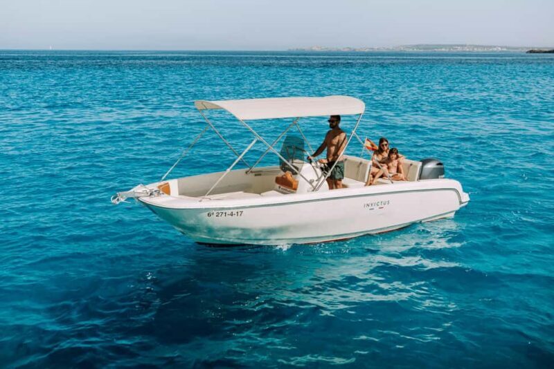 Boat rental without license Cabo Roig - Who Will Love This Experience?