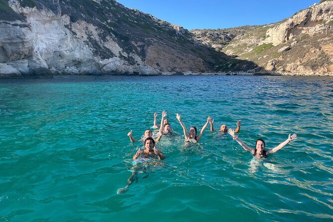 Boat Tour at Devil's Saddle: 4 Swim Stops, Snorkeling & Prosecco - What’s Included & What’s Not
