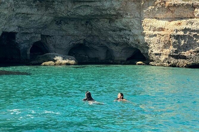 Boat tour from Monopoli to the Polignano caves with aperitif - Key Points