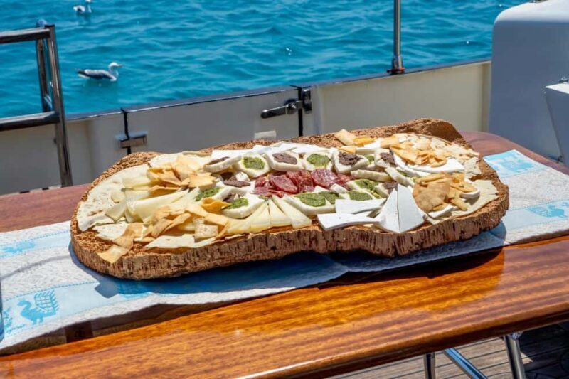 Boat tour Golfo Aranci: Tavolara and Molara Marine Protected Area - FAQs