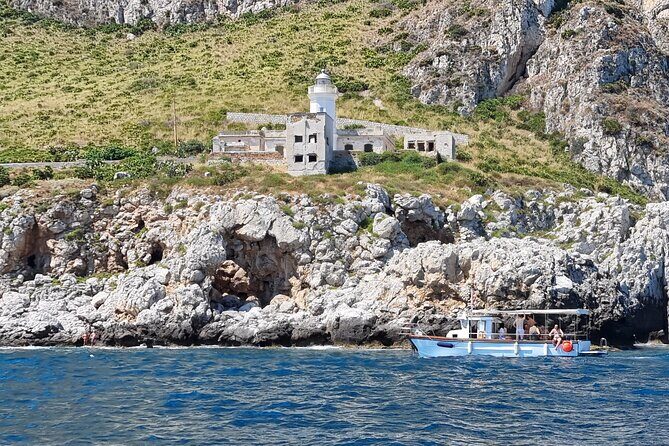 Boat tour in Palermo east - Excursion with aperitif - FAQ