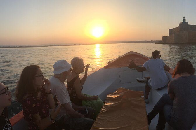 Boat tour of Ortigia Island and sea caves - The Real Value of the Tour