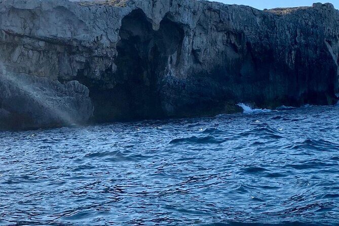 Boat tour of Ortigia Island and sea caves - FAQ
