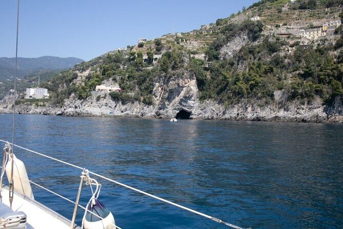 Boat tour of the Amalfi Coast with Aperitif - Who Will Love This Tour?