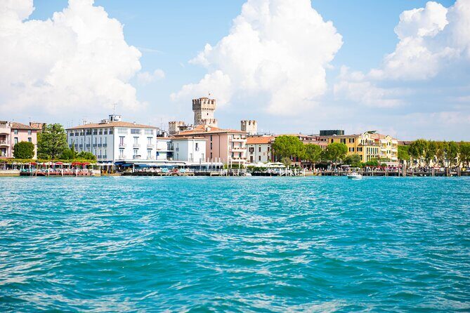 Boat Tour of the Islands of Lake Garda with Aperitif - FAQ