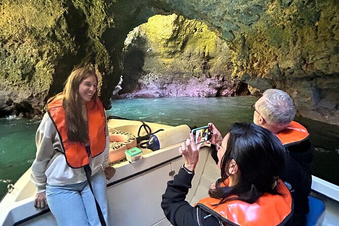 Boat tour through the wonderful caves of Ponta da Piedade - What Makes This Tour Stand Out?
