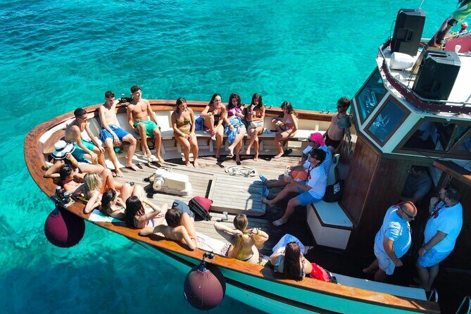 Boat Tour to Caprera and La Maddalena Archipelago - FAQ