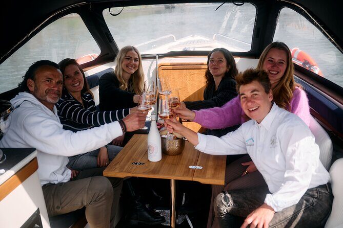 Boat trip Heidelberg Private boat with captain 1.5h to 12 guests - The Experience in Detail