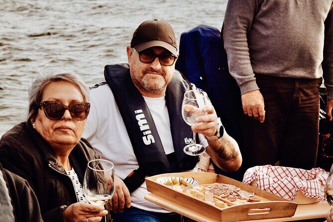 Boat Trip on the Miño River Sailing between Walls - The Sum Up