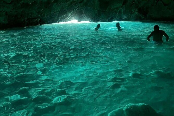 Boat trip to the National Park and Grama Bay - Exploring the Boat Trip to the National Park and Grama Bay