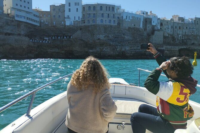 Boat trip to the Polignano a Mare caves - Overview of the boat trip experience