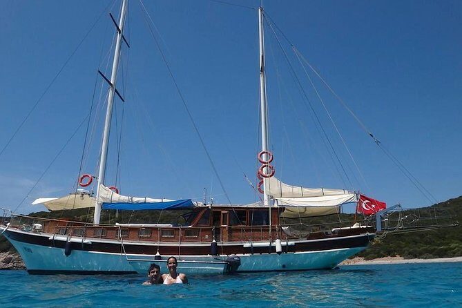 Bodrum Private Gulet Tour with Lunch - Dining Experience