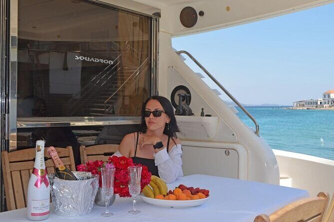 Bodrum Private Motor-Yacht Tour With Lunch For 6 Hours - The Lunch Experience