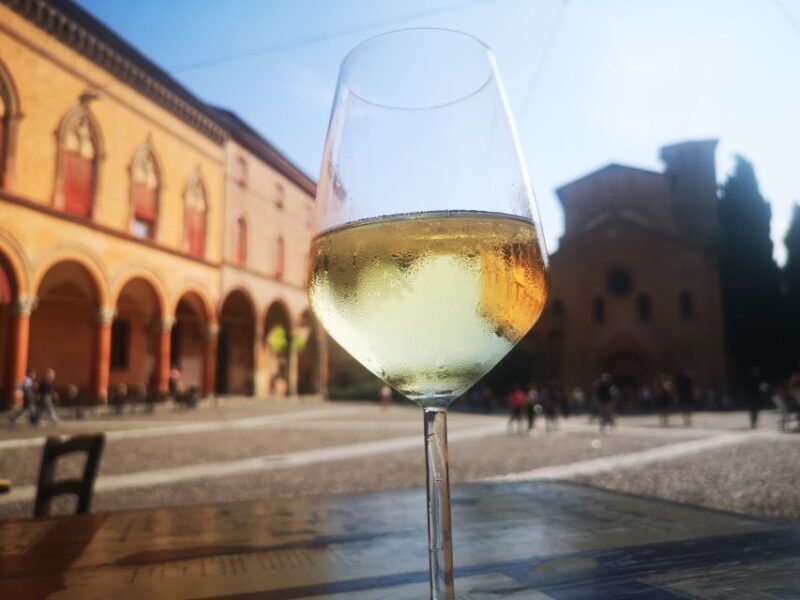 Bologna: City Center Guided Wine Walking Tour - Key Points