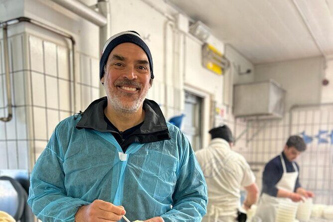 Bologna Food Tour and Enogastronomia Experience with Local Chef - A Warm Welcome at Palazzo della Mercanzia