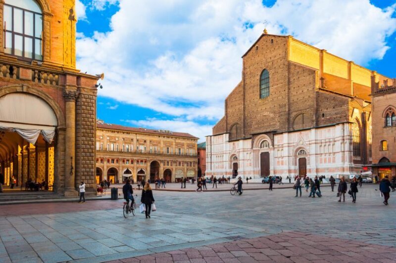 Bologna: Open Bus City Tour and Local Food Tasting - Overview of the Experience