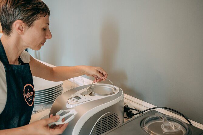 Bologna Original Lasagna and Gelato Class with Aperitif - Aperitivo and Tasting