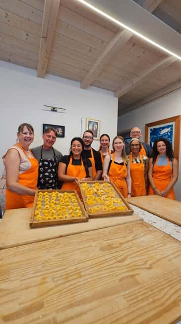 Bologna: Pasta Cooking Class, Ragu & Wine with Local Host - Key Points