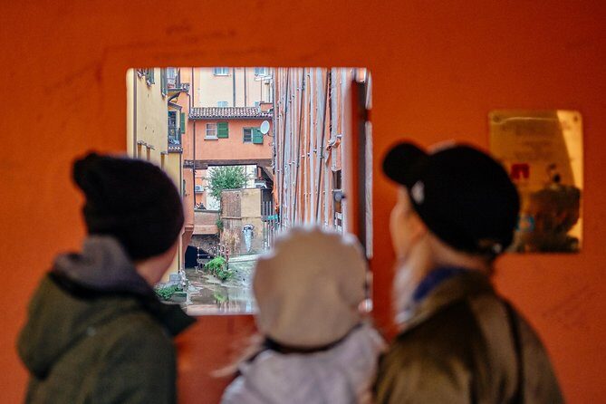 Bologna Private City Kickstart Tour - Exploring Bologna in 2 Hours: A Detailed Breakdown