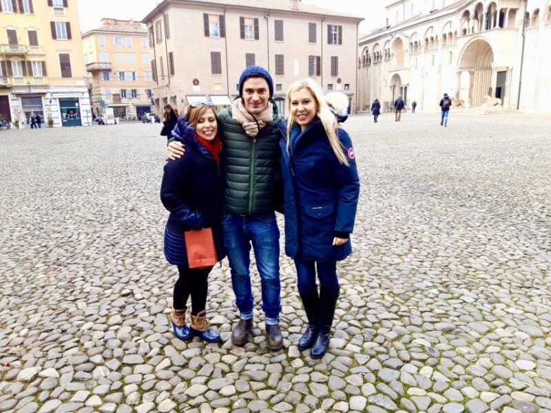 Bologna Private Tour with a Local Highlights & Hidden Gems - Key Points