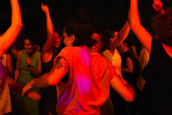 Bologna Pub Crawl to meet people - Key Points