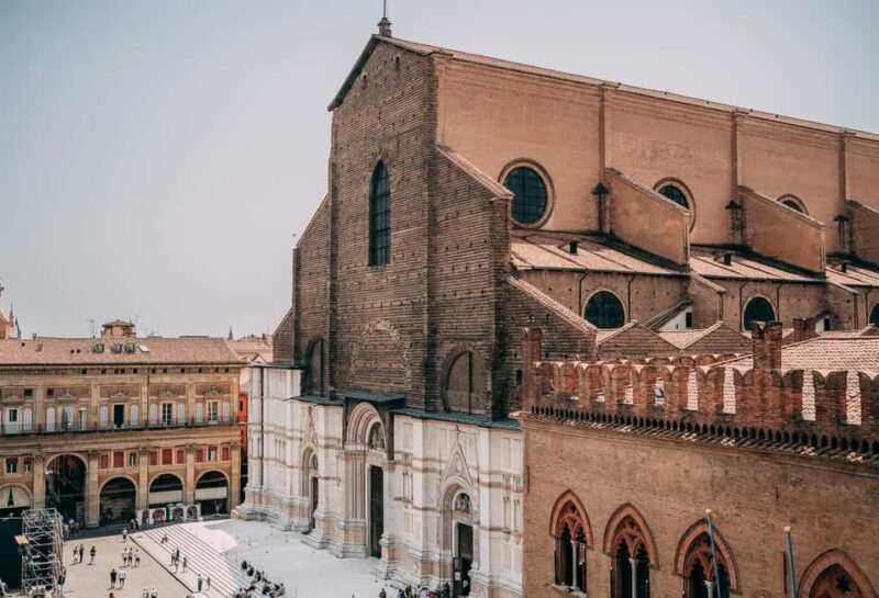 Bologna: Small-Group Tour with the Historic Archiginnasio - Key Points